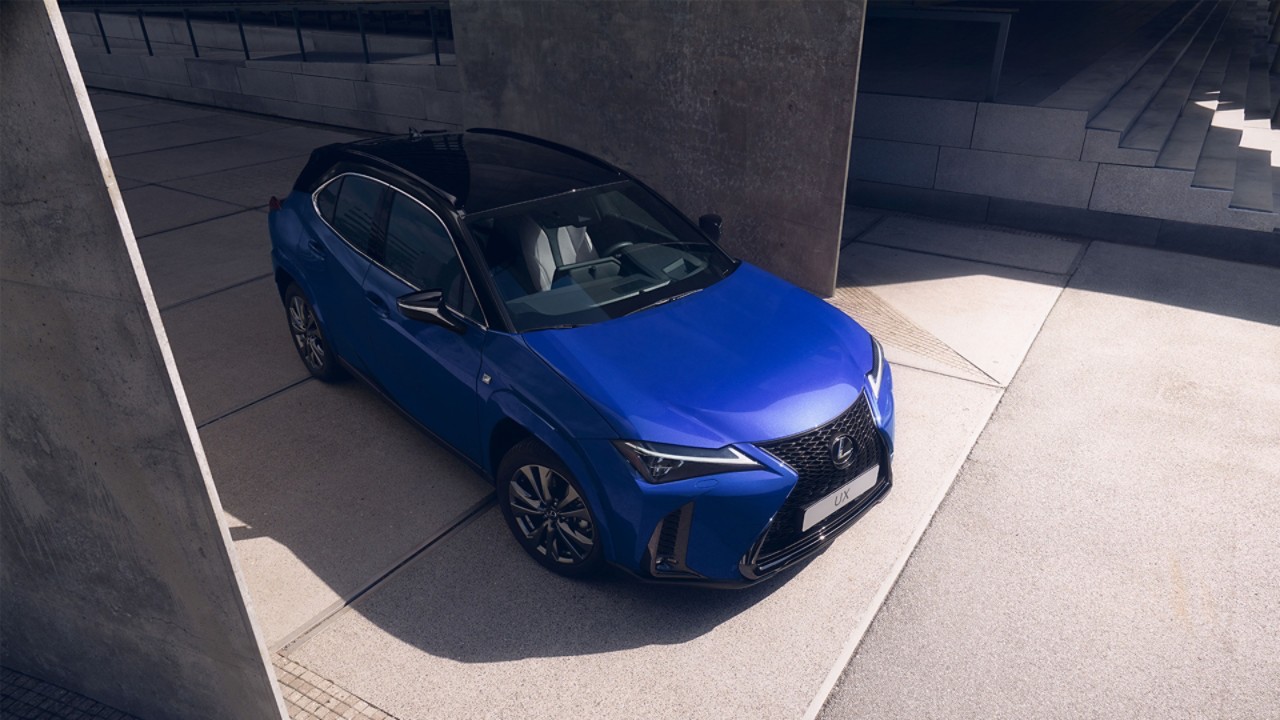 Pregatiti-va sa experimentati LEXUS UX 300h | Lexus Romania